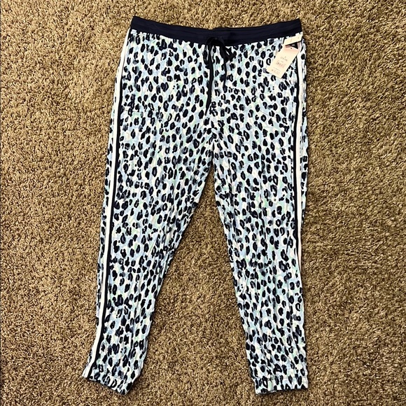 Secret Treasures | Pants & Jumpsuits | Secret Treasures Leopard Print ...